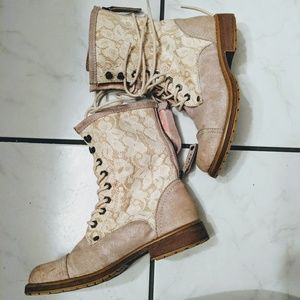 Roxy | Shoes | Roxy Waterproofed Lace Combat Boots 6 | Poshmark